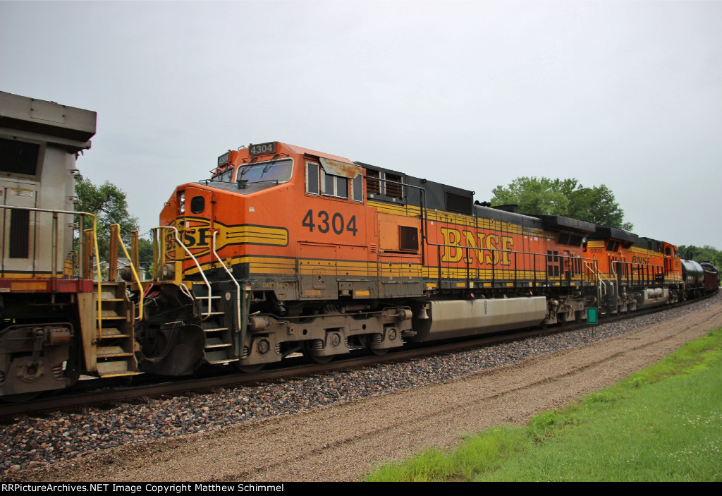 BNSF 4304